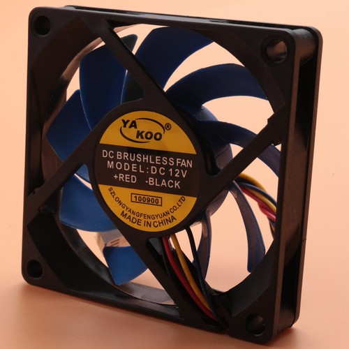 12V DC 32 70 mm 4-Pin Computer Case CFM PWM CPU PC-Luefter Blau ...