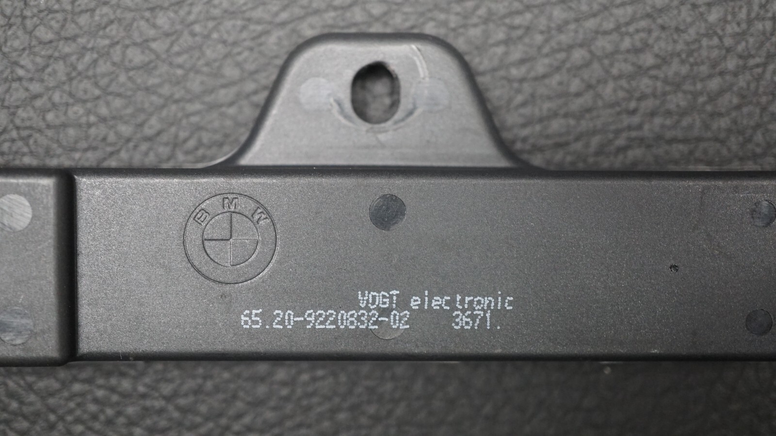 OEM BMW 1 2 3 4 5 6 7 X F G KEYLESS COMFORT ACCESS ANTENNA 65209220832 ...