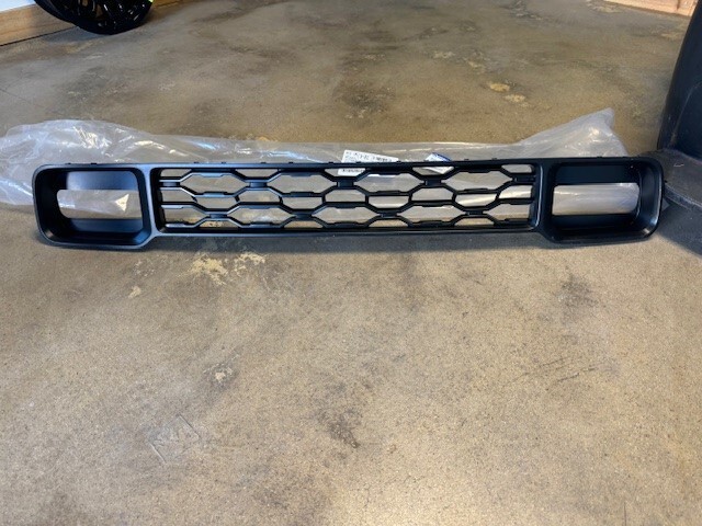 2019-2024 RAM 2500 3500 LOWER GRILLE OEM NEW MOPAR GENUINE 68384296AA ...