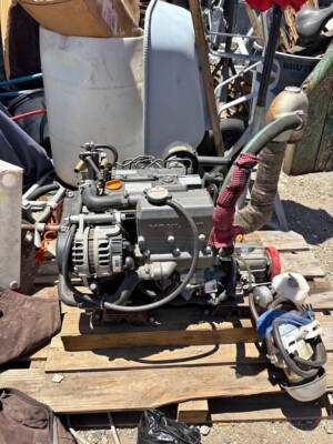 Yanmar 3ym30ae , Yanmar Marine Diesel Engine with gearbox and control ...