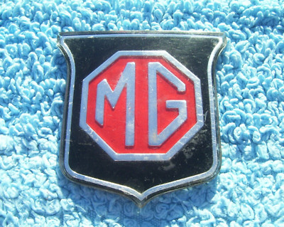 CLASSIC 1970s MG CAR RADIATOR GRILLE INSERT BADGE~MGB/GT/B/C/MGC ...