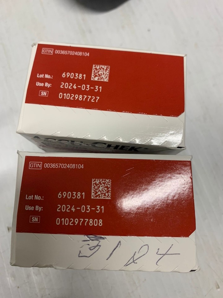 Accu-Check Aviva Plus Test Strips 200 Test Strips Expired 03/31/2024 ...