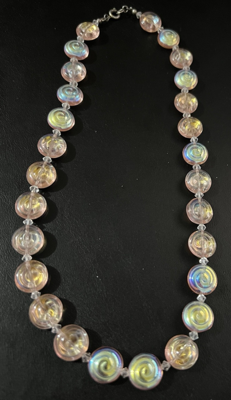 Vintage necklace Trade Snail Shell Czech Bohemian Gl… - Gem