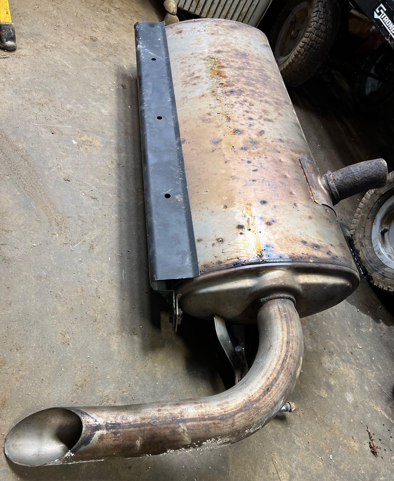 2014 - 2019 Nissan Rogue Rear Exhaust Muffler OEM 201009FL0A | eBay