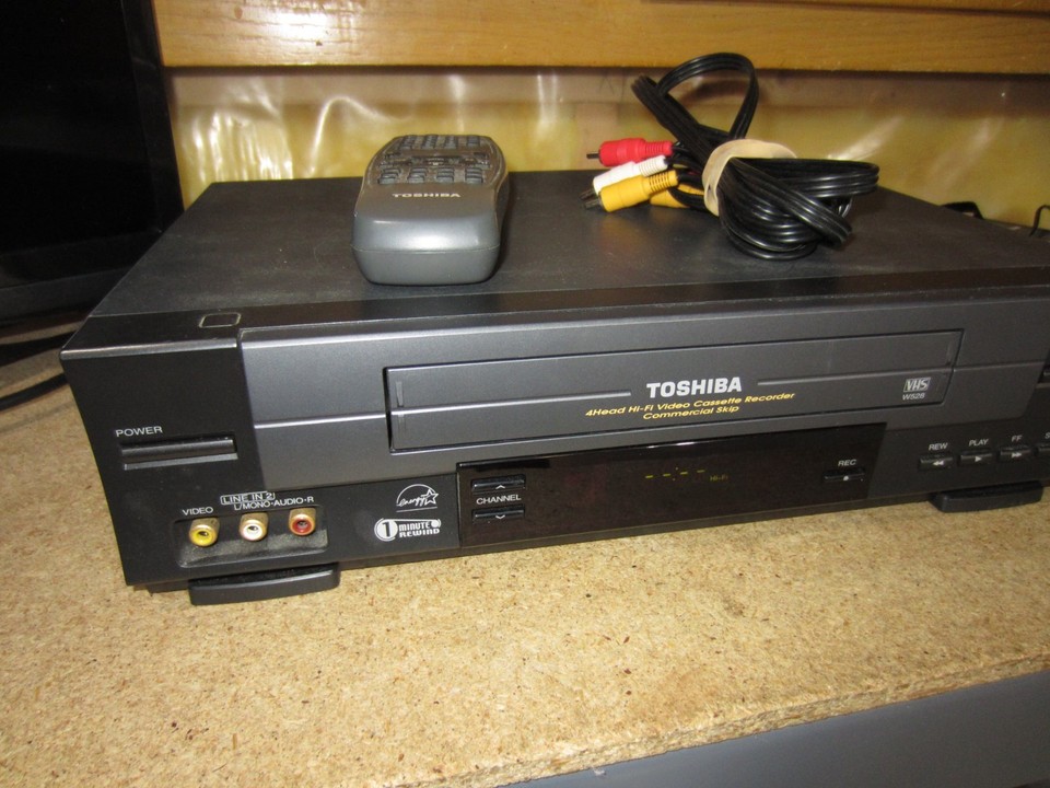 Toshiba W-528 VHS VCR Player Recorder W/ Remote & RCA Cable 4-Head HIFI ...