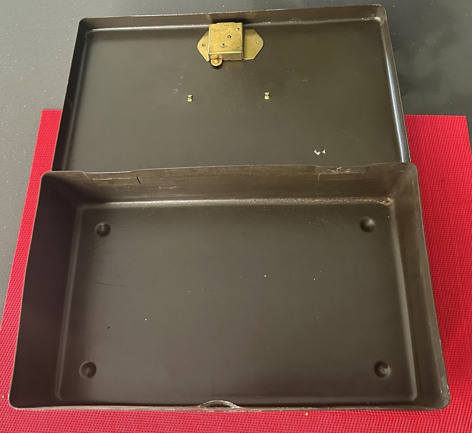 Vintage Metal Lock Box Notary Cash Box Briggs and Stratton 12 X 7 X 3-1 ...