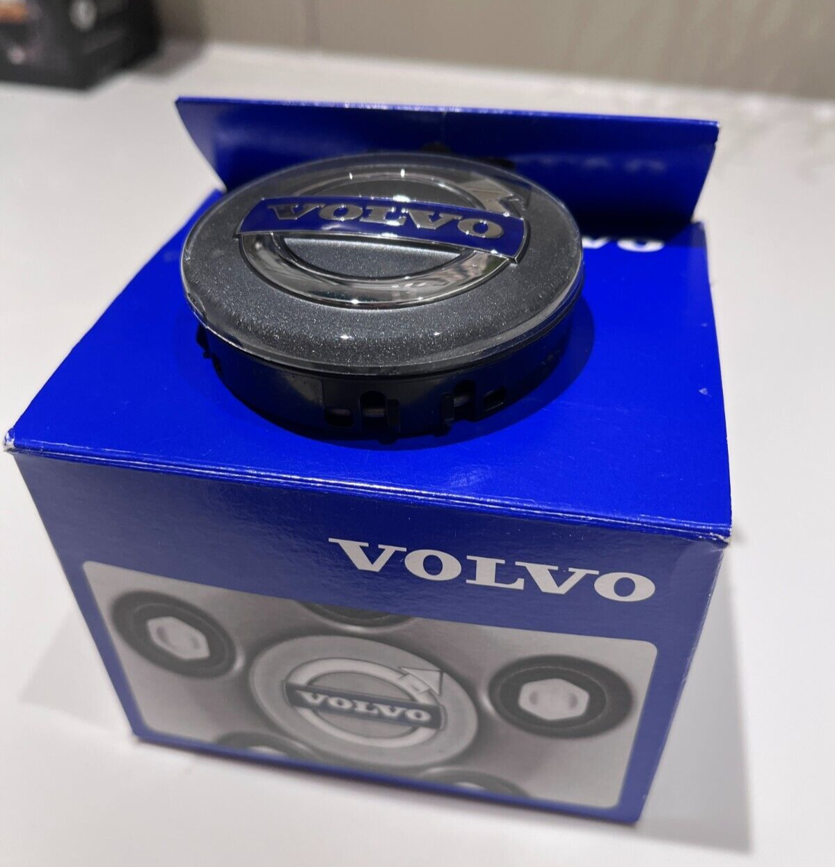 VOLVO XC40 x4 pcs. 19” R-DESIGN BLACK DIAMOND CUT ALLOY WHEEL 7.5J VO ...