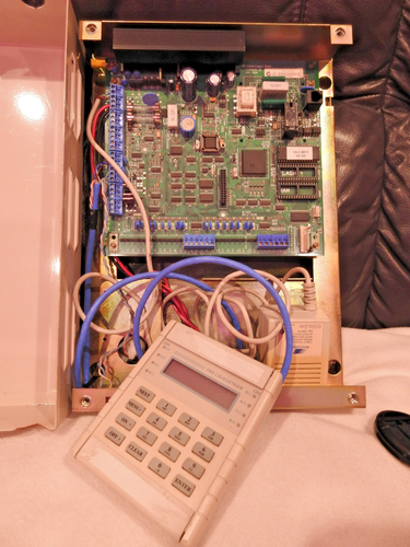 Tecom - The Version 8 - Challenger TS0816E - Integrated Alarm Panel ...