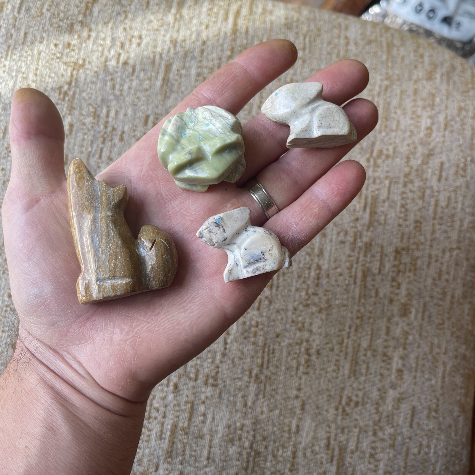 LOT 4 NATIVE AMERICAN ZUNI HORNED TOAD RABBIT COYOTE FETISH BY GILBERT ...