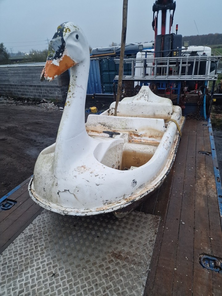 Pedalo BOATING Swan 🦢 4 Or 5 Seater Vintage | eBay UK