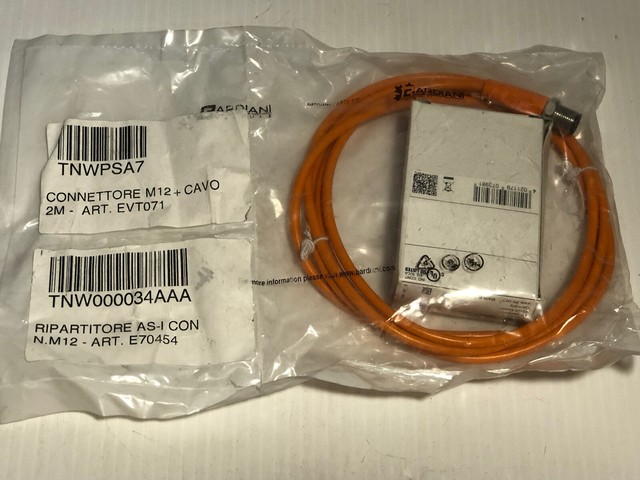 X1 ifm Electronic 45128 Essen Sensor R 15m U 10-30v DC for sale online ...