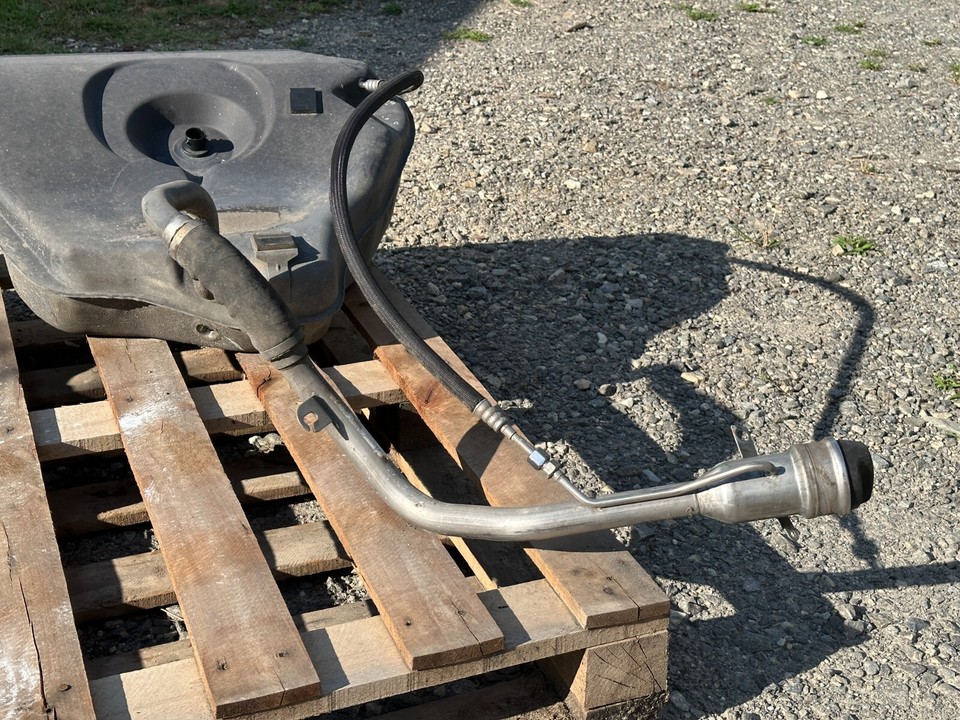 2002-2006 BMW 325i SLEV Gas Fuel Tank Metal Type SULEV M56 Engines 02 ...