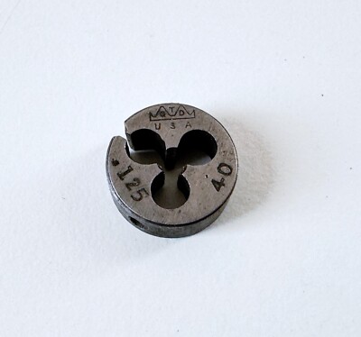 GTD 1/8-40 NS Round Split Button Die 5/8" OD 1/4" Thick RH Thread HSS ...