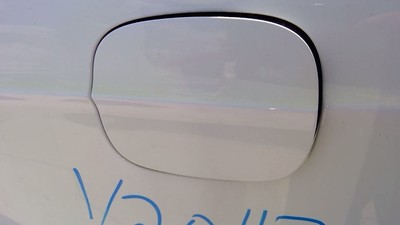 2017 Ford Fusion Fuel Filler Door Rectangle Gas Cap in YZ White | OEM ...