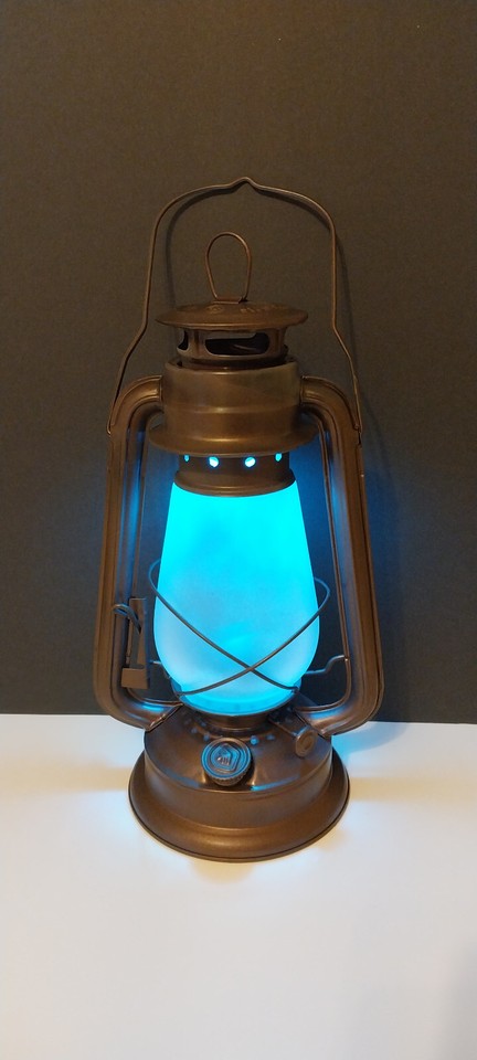 UNCLE HOWDY Wyatt SICKS WORKING Lantern Full Sized Replica NYC Artist ...