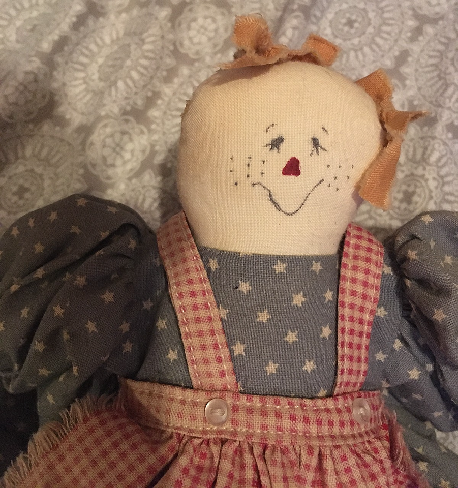 LOT: 3 cloth dolls: 1985 Bluebonnet Sue, Alaska native, country rag | eBay