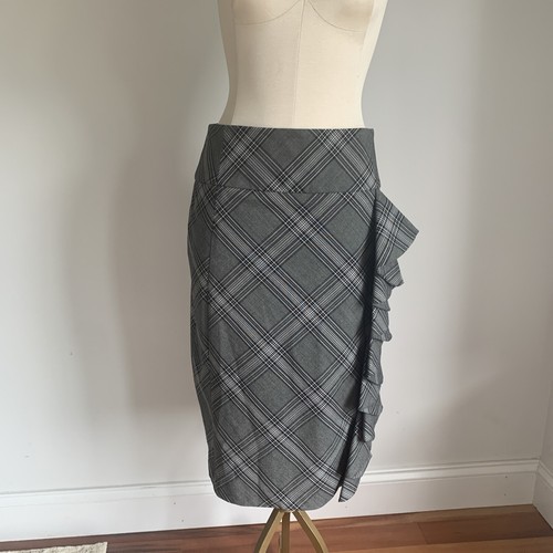 Express Design Studio Skirt Women's Size 2 Grey Vertical Ruffle Lined ...