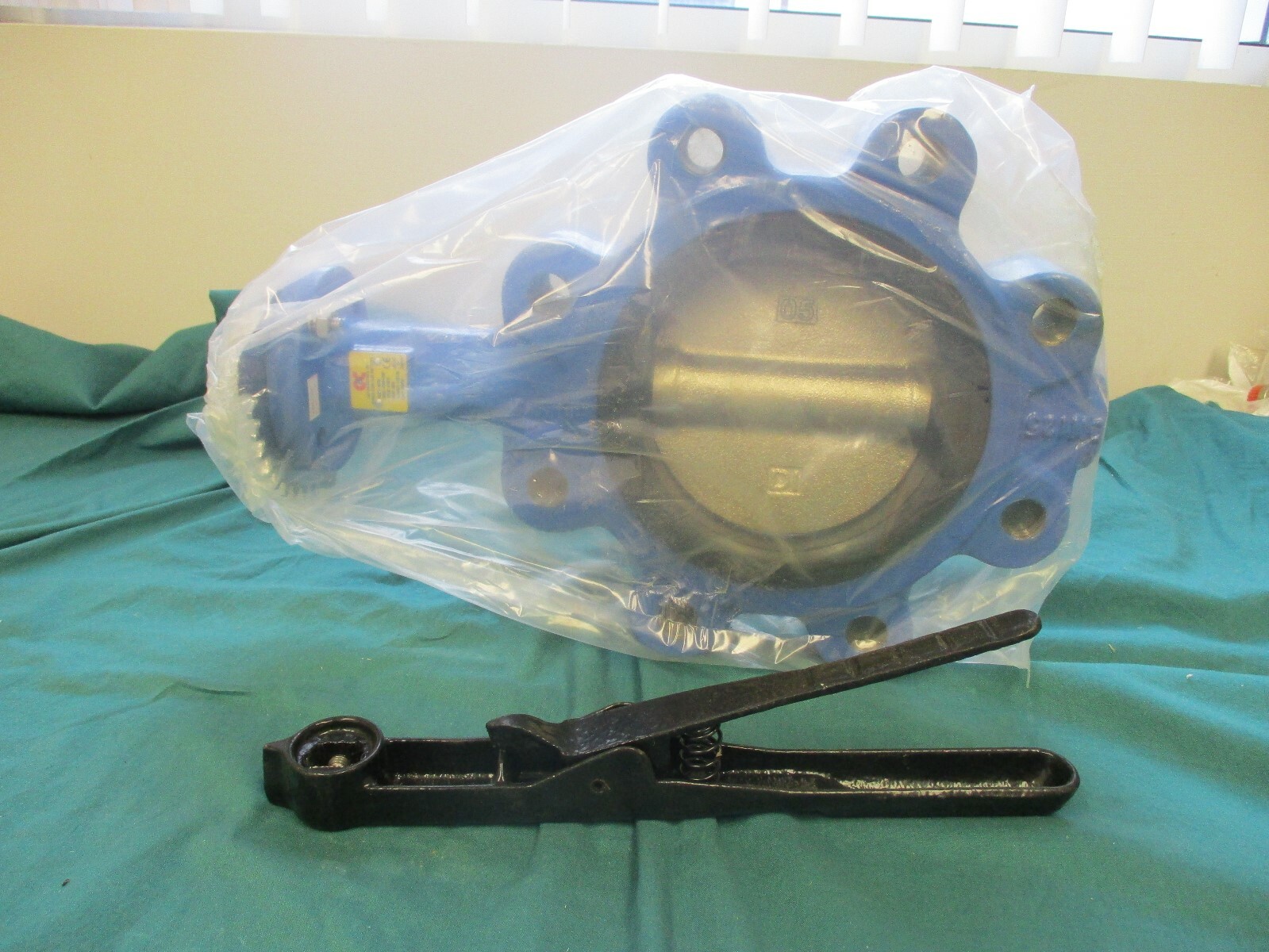C&C INDUSTRIES, BUTTERFLY VALVE 5" DUCTILE BODY, SERIES C200 LUG ...
