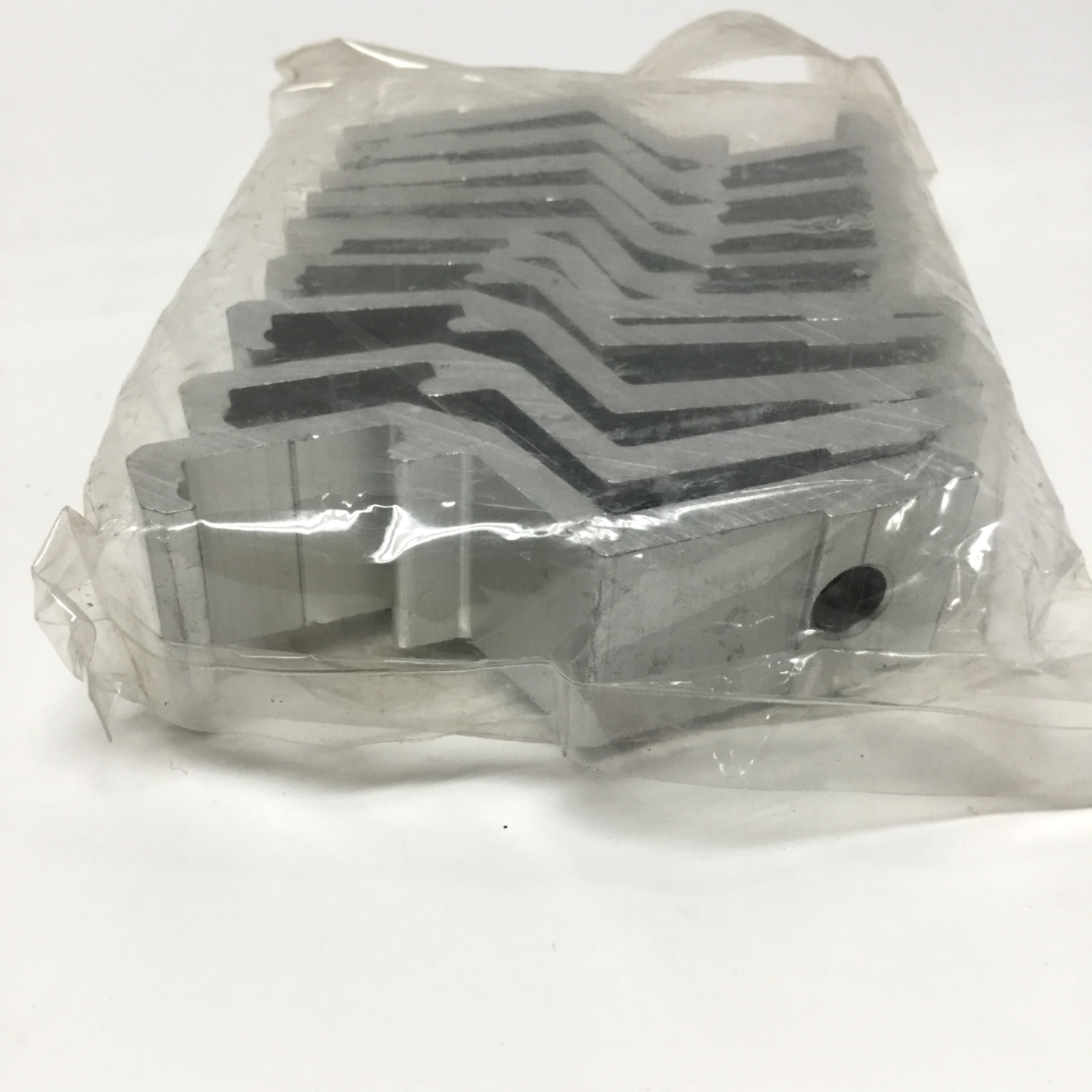 Lot of 10 Dorner FGRB-28x42 FlexMove Fixed Guide Rail Brackets ...