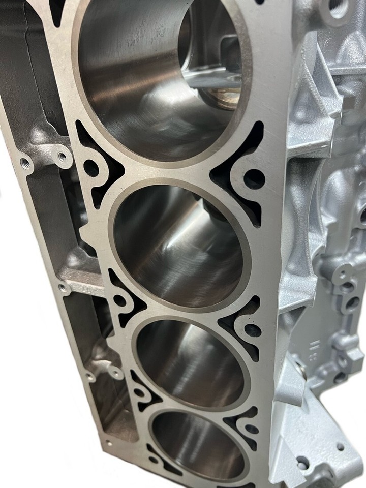 2005-2009 GM Chevrolet LS Gen IV 5.3L LC9 LH6 Aluminum Bare Engine ...