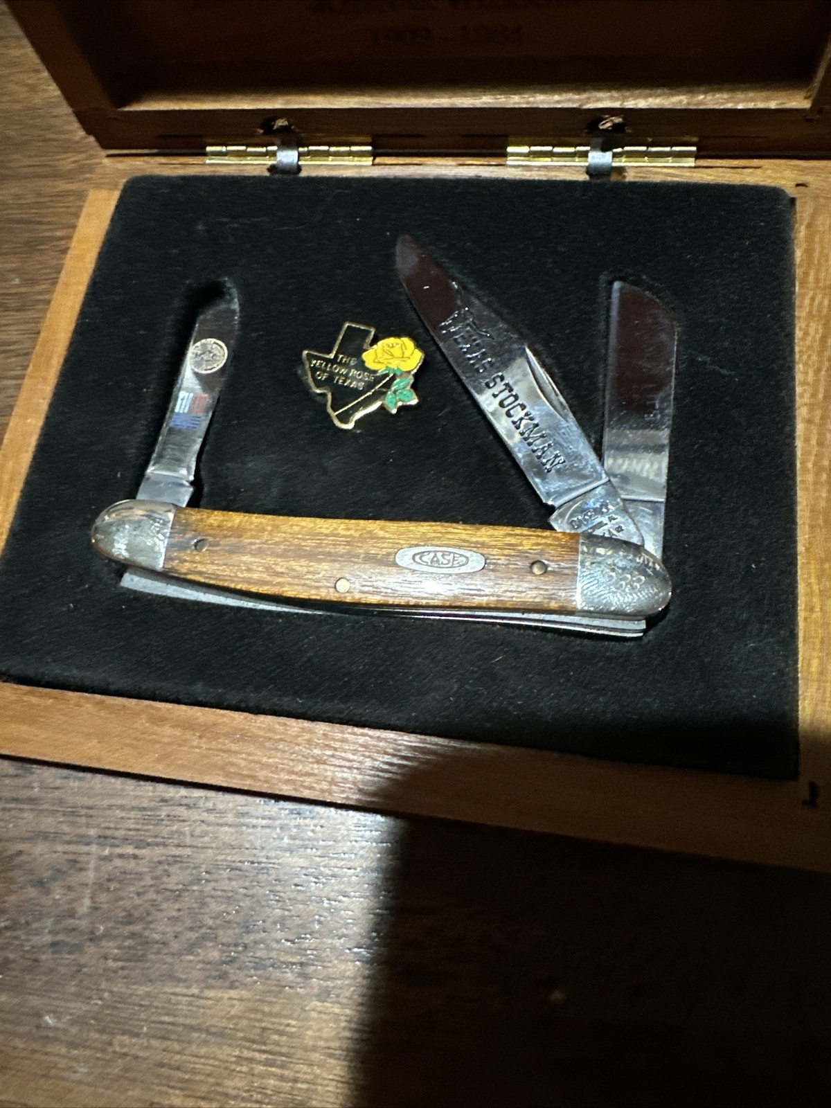 1992 Case XX B’D 347 SS Texas Stockman Knife Gift Set W/Yellow rose Pin ...