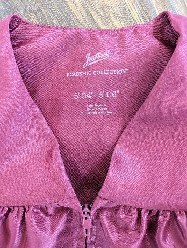 EUC Worn Once Burgundy Wine Graduation Academic Gown 5' 04" - 5' 06 ...