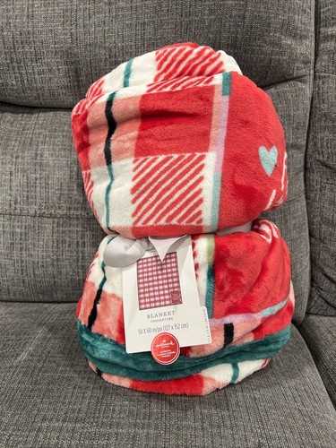 Hallmark Channel Fa-La-La-Love Plaid Soft Blanket Red & Green for sale ...