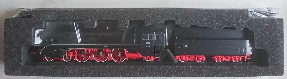 Roco 68191: Dampflokomotive BR 10 der DB (AC/Digital/Dynamischer Dampf ...