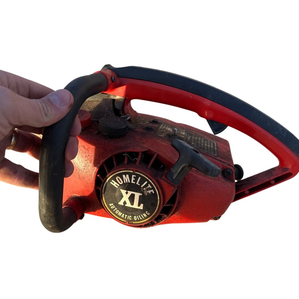 HOMELITE XL CHAINSAW AUTOMATIC OILING 2 CYCLE TEXTRON VINTAGE MADE IN ...