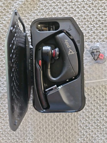 Poly / Plantronics Voyager 5200 UC / 206110-101 B5200 Open Box Free ...