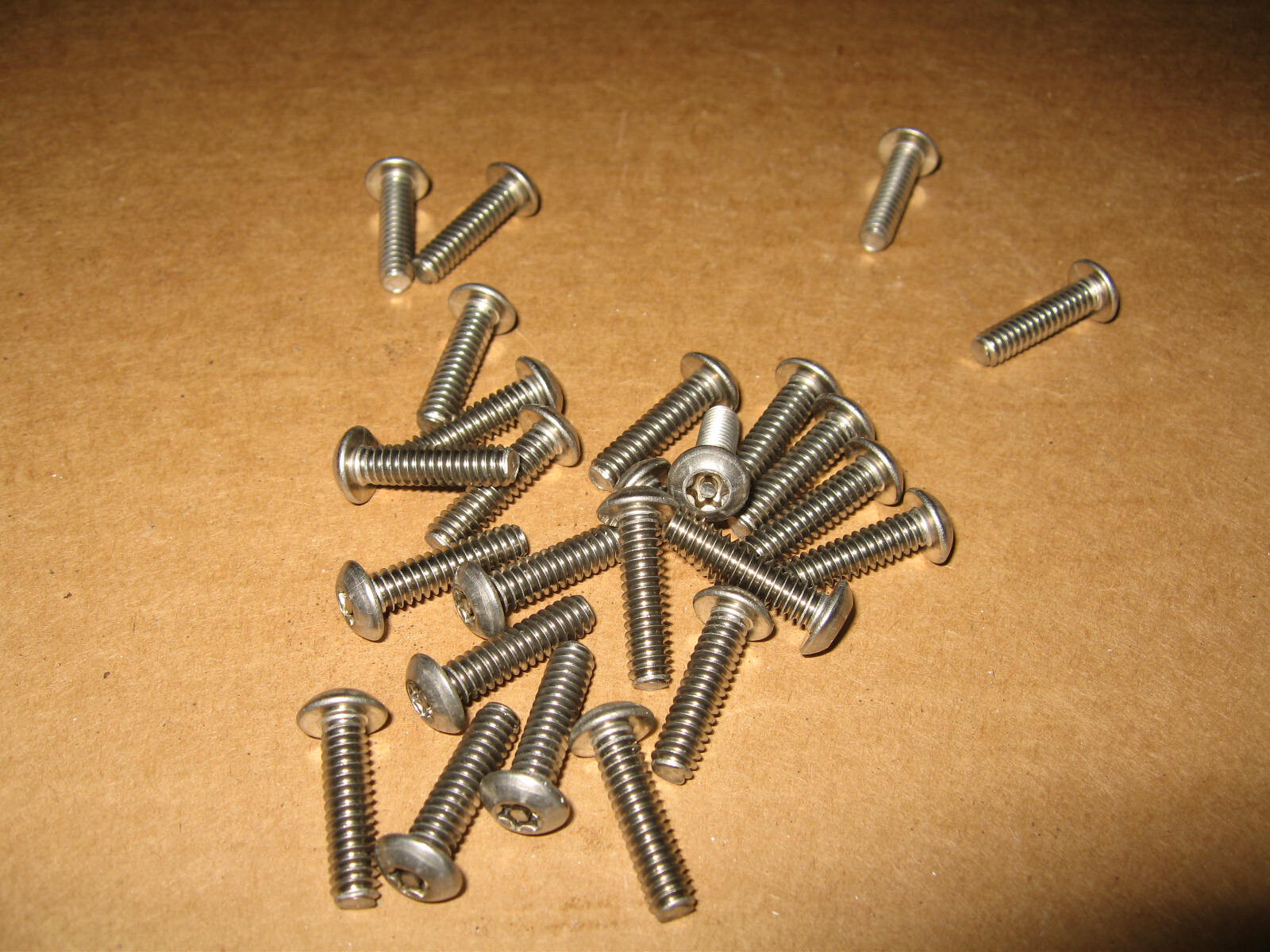 #10-24 x 3/4" TAMPER-PRUF, Tamper Resistant Screw, Button Top, Torx ...