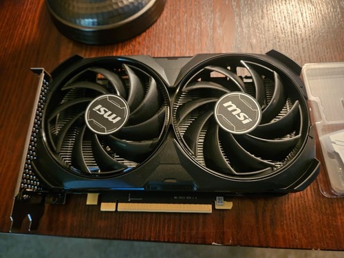 Geforce RTX 4060 Ti ventux 2x black 8g with 1 ddr5 white Tforce ram ...