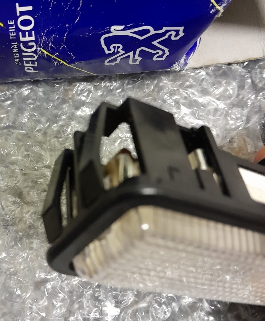 Genuine NEW NOS Peugeot 106 Interior Roof Light Lamp Unit GTi Rallye S1 ...