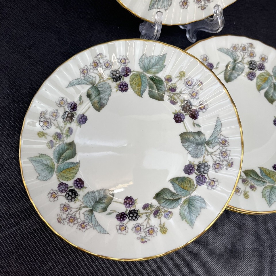 ROYAL WORCESTER LAVINIA Berries Set Of 4 Bread Plates 6” Bone China UK ...