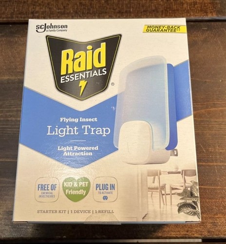 Raid Essentials Flying Insect Light Trap Starter Kit, 1 Plug-In Device ...