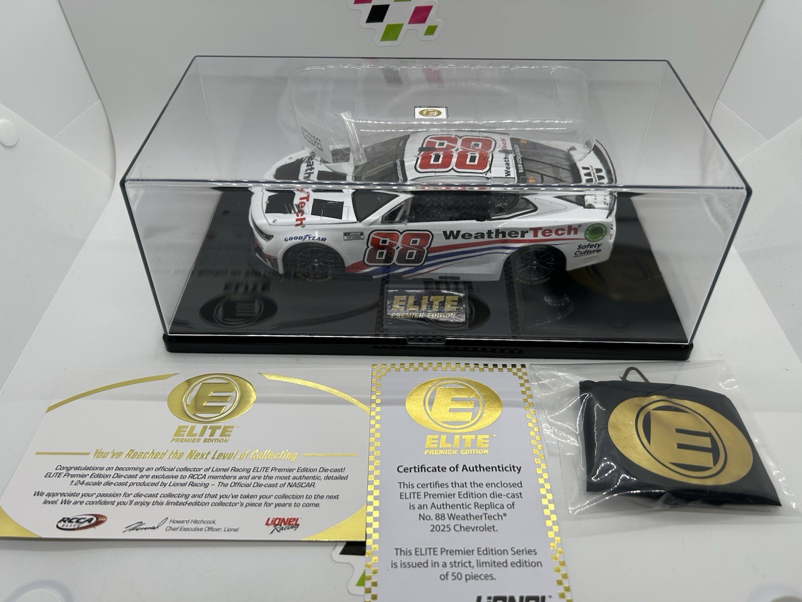 2025 Shane Van Gisbergen #88 WeatherTech 1 Of 50 Premier Elite SVG Red ...