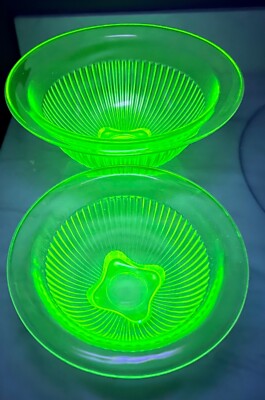 Vintage lg & med Hazel Atlas green URANIUM glass mixing bowls | eBay