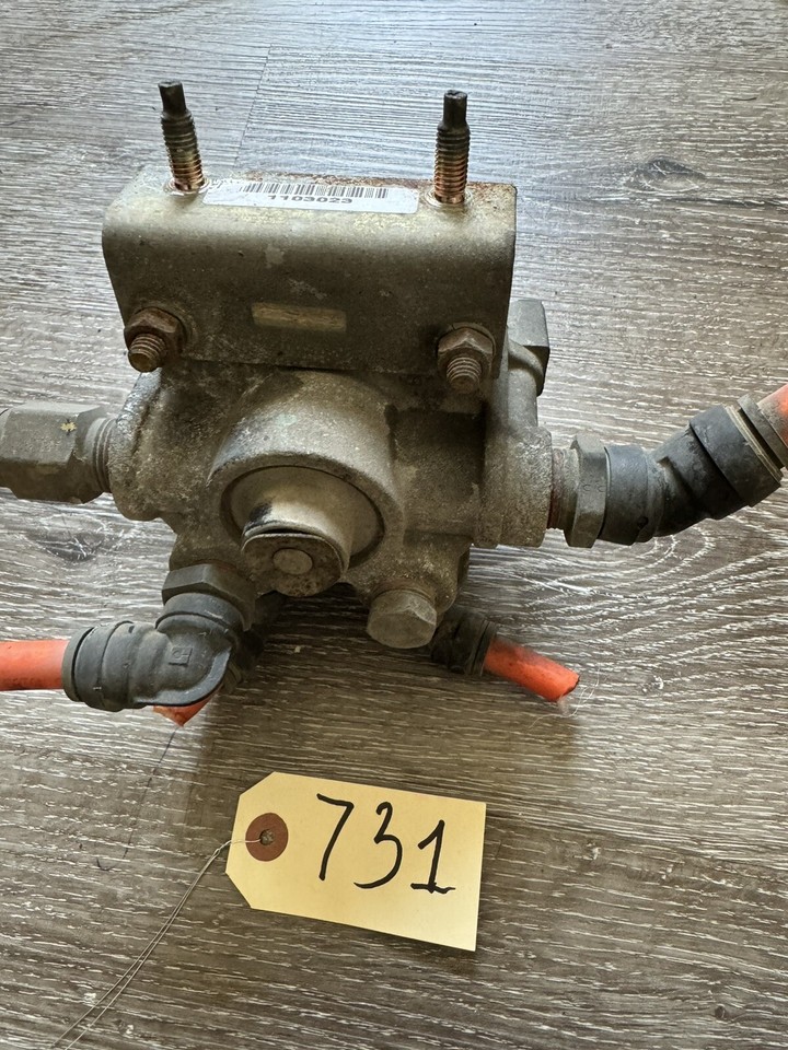 Bendix PSI Air Brake Valve - P/N: 909828 | eBay