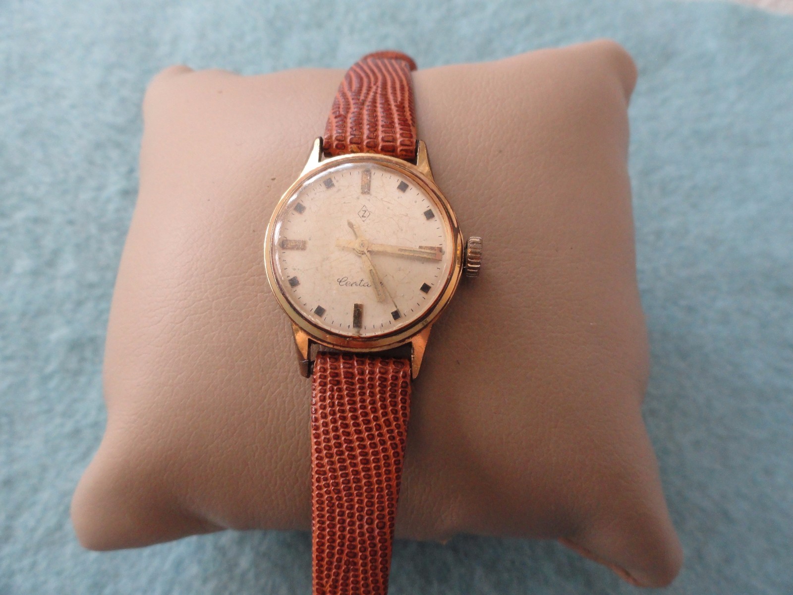 Vintage Mechanical Wind Up Centaur Ladies Watch - Pro… - Gem