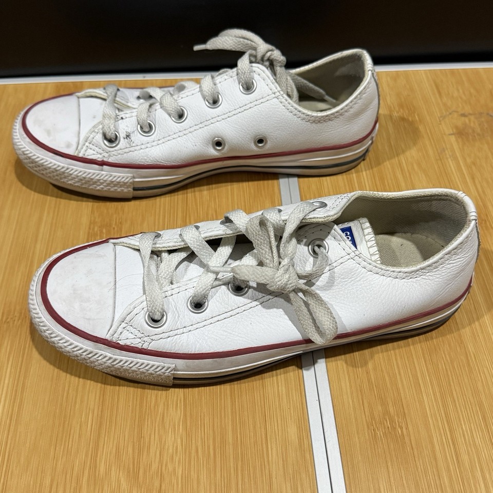 Converse All-Star Chuck Taylor Leather Shoes White Women’s Size 6 / Boy ...