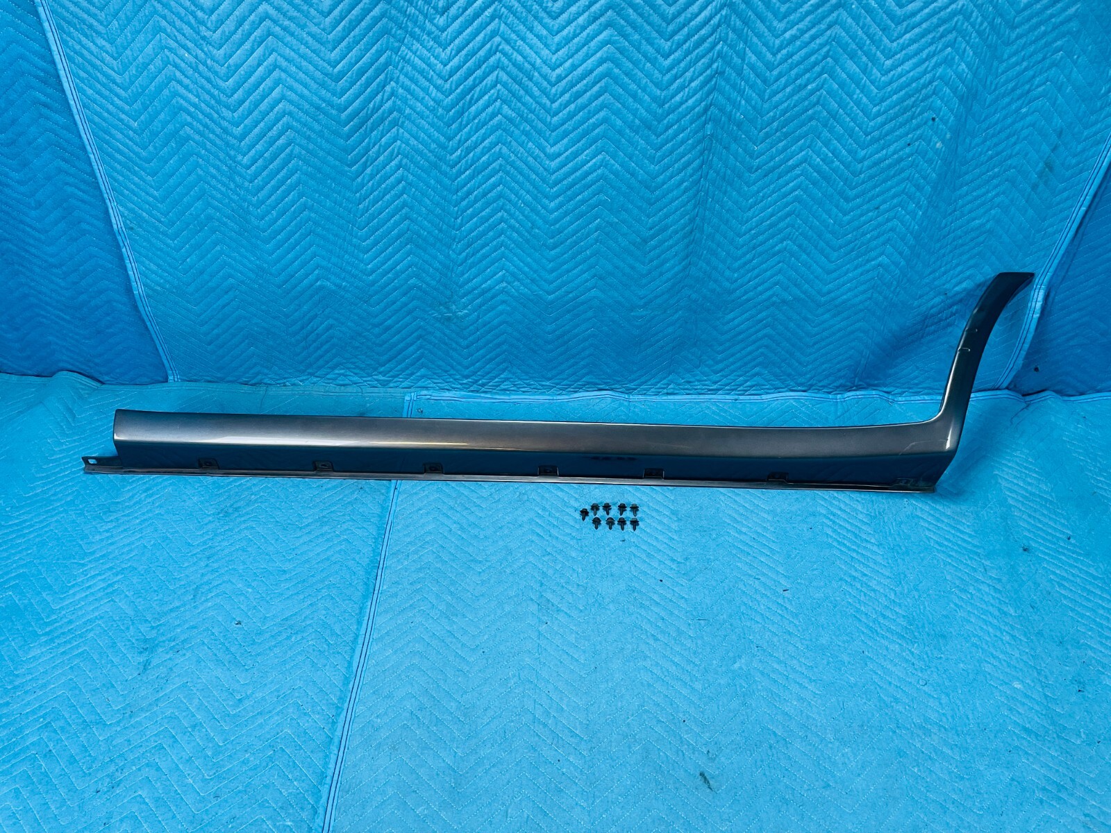 Lexus LX470 Driver's Side Body Rocker Molding 1998-2002 Green:6S5 OEM ...