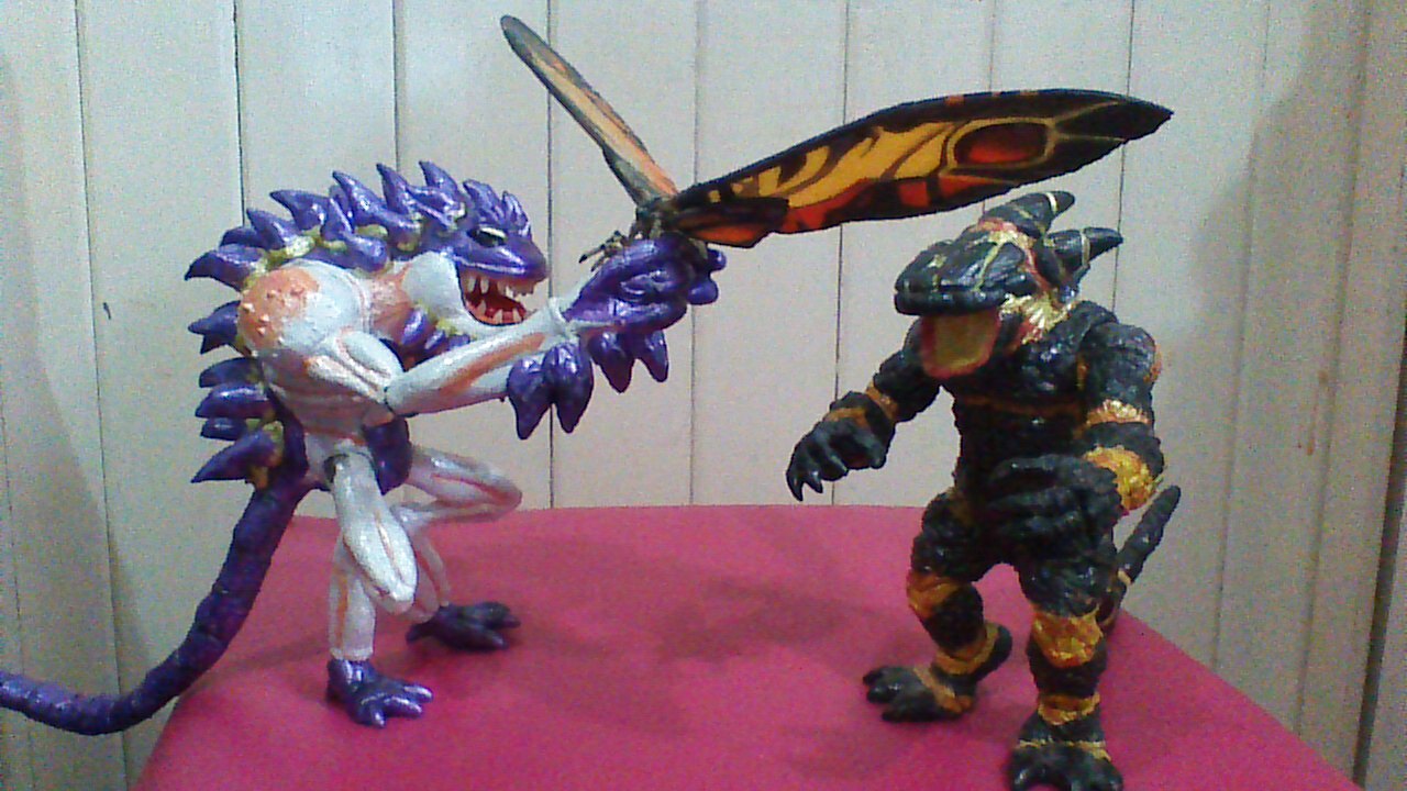 Custom S.H. Monsterarts Neca OBSIDIUS from GOdzilla Unleashed, read ...