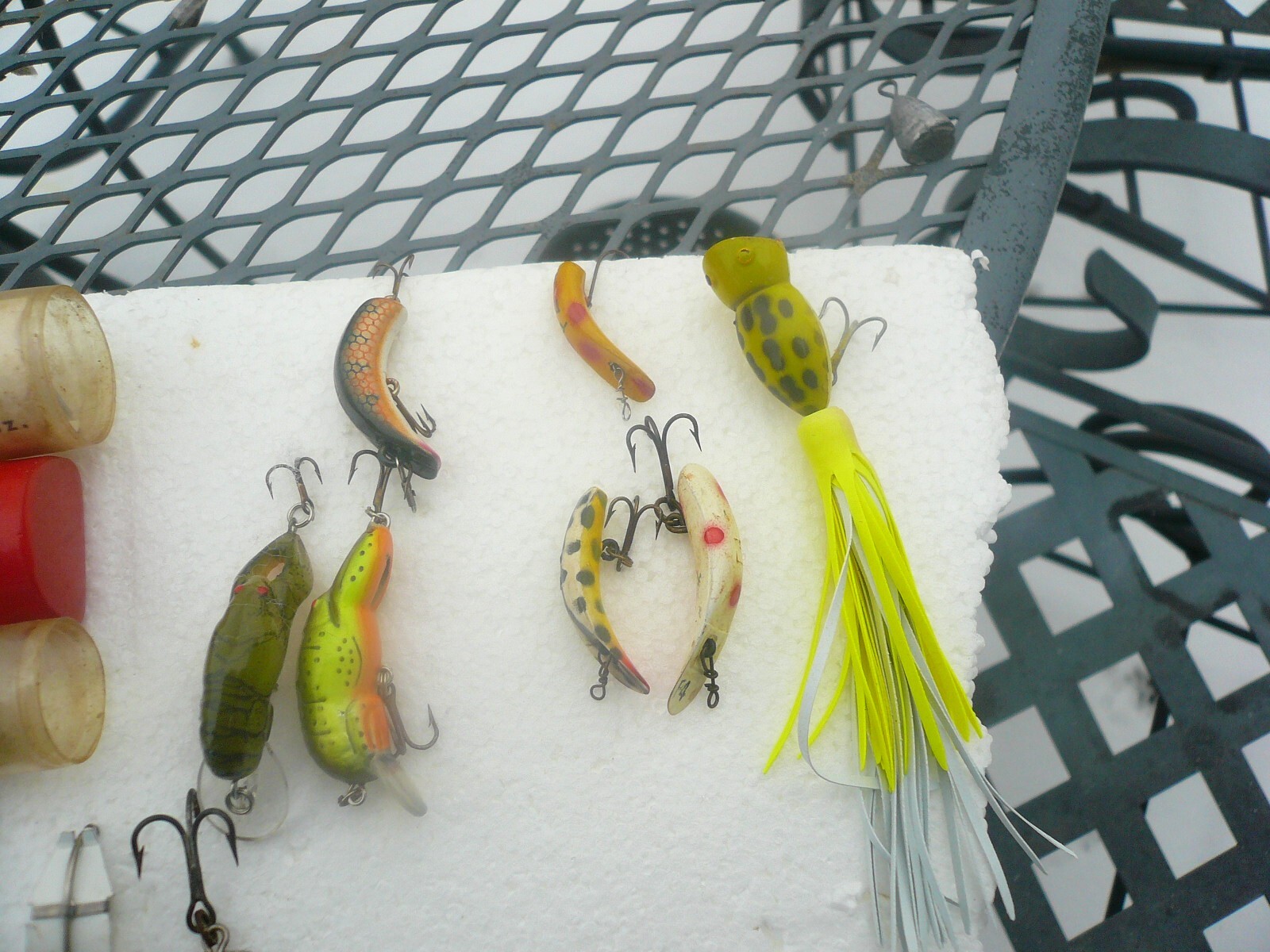 LOT 7 SMALL FLY LURES , FLY IKE,2 REBEL CRAWDADS,HULA POPPER, 3 HELIN F ...