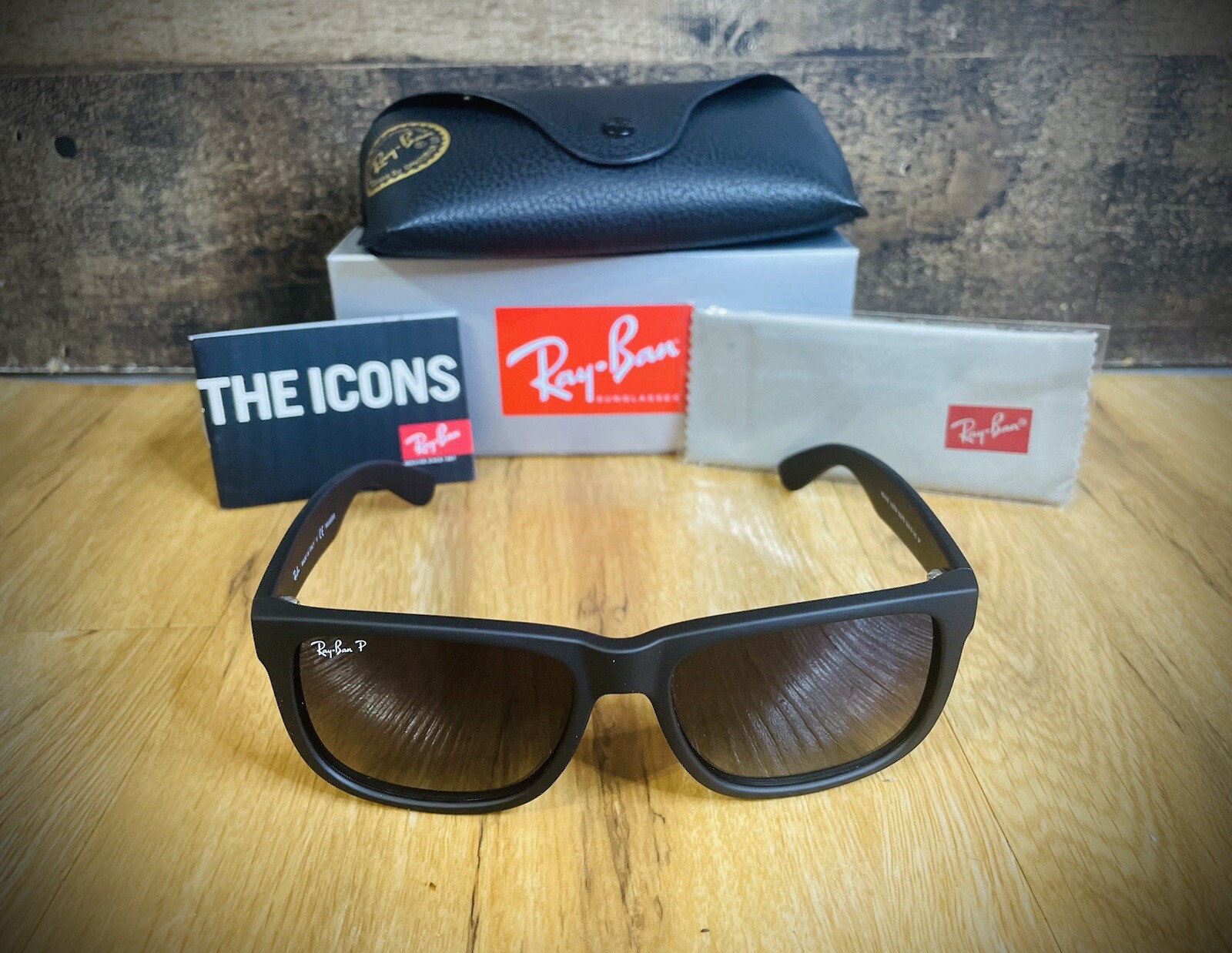 Ray-Ban Justin RB 4165 622/T3 55mm Rubber Black/Gray Gradient Polarized ...