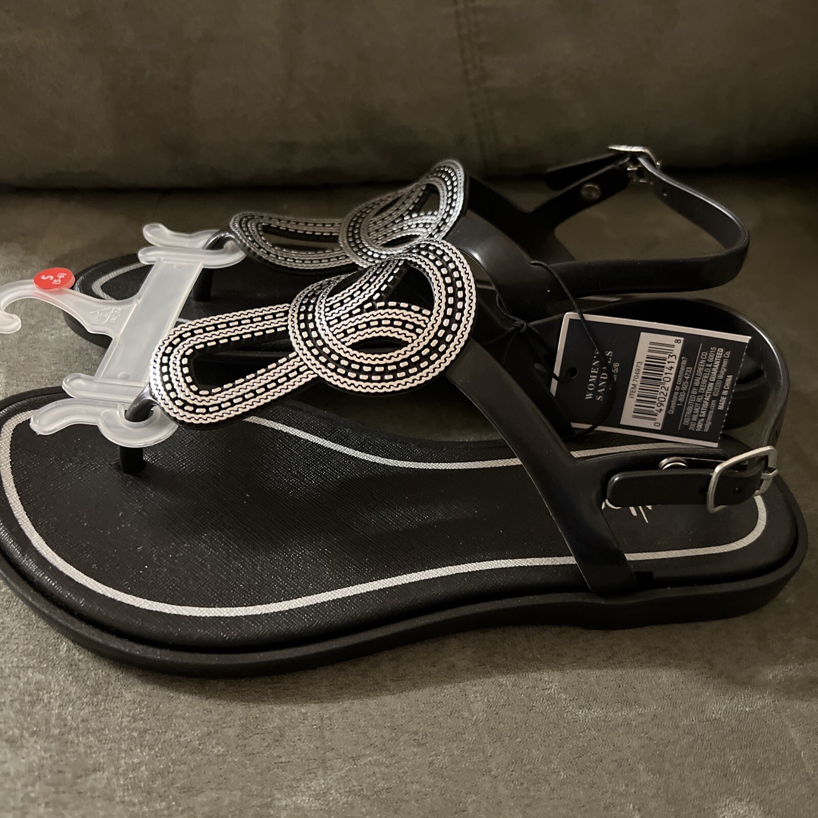 West Loop Women's Sandal (Black/Silver) sandal Small 5/6 New | eBay