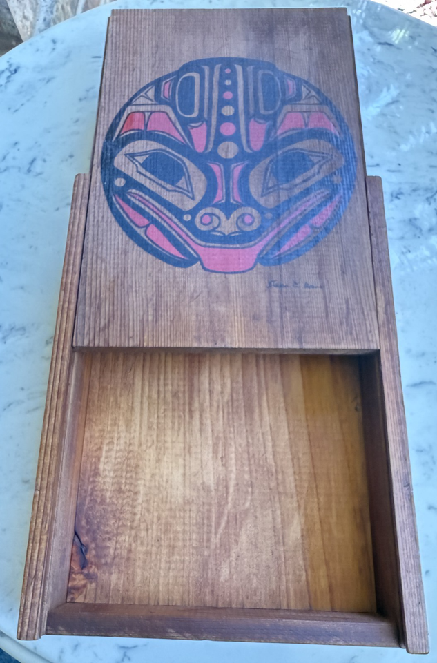 Steven C Evans Wooden Sliding Lid Box Inuit Alaskan Frog Painted Signed ...