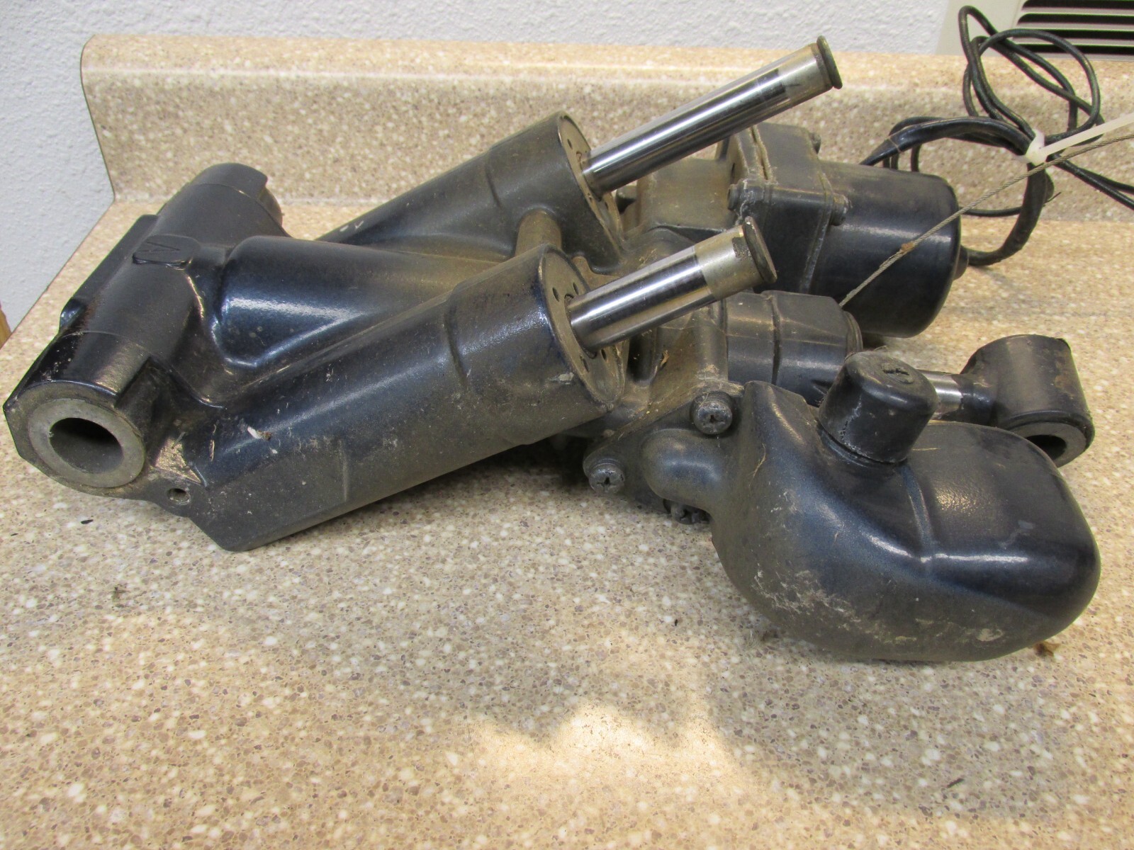 Johnson Evinrude 90 HP Power Trim & Tilt Complete 0434395 434395 | eBay