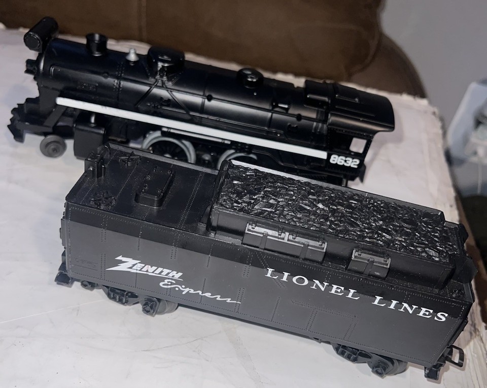 LIONEL 8632 CHESAPEAKE & OHIO BLACK 4-4-2 STEAM LOCOMOTIVE & TENDER | eBay