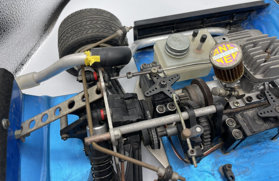 For parts Kyosho engine car 4WD vintage chassis with servomotor and ...