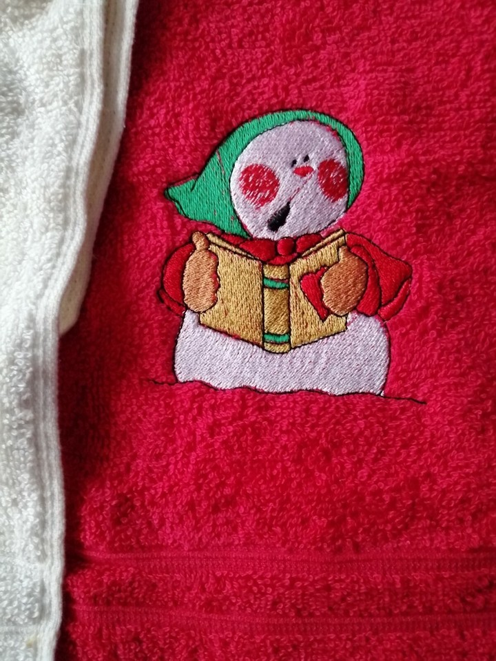 PAIR CHRISTMAS SNOWMEN EMBROIDERED FACE CLOTHS. EMBROIDERED TOWELS/KIDS ...